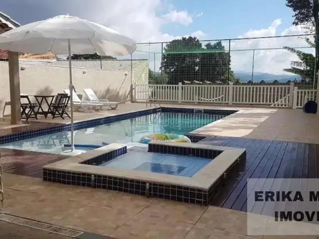Casa / Sobrado para Locação em Atibaia/SP Jardim dos Pinheiros 5 Quartos
