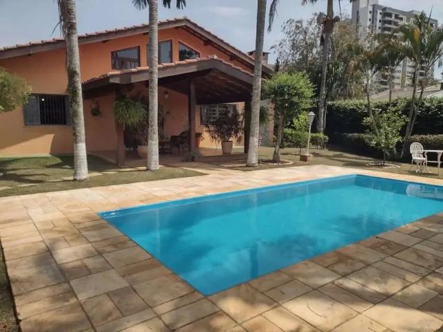 Casa / Sobrado para Locação em Atibaia/SP Jardim Floresta