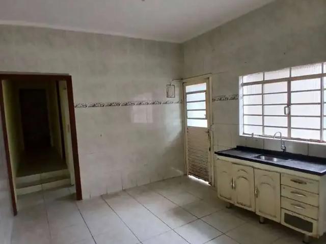 Casa / Sobrado para Locação em Atibaia/SP Jardim Imperial 2 Quartos