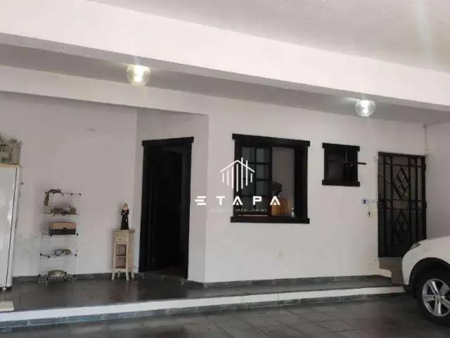 Casa / Sobrado para Locação em Atibaia/SP Jardim Itaperi 5 Quartos