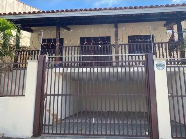 Casa / Sobrado para Locação em Atibaia/SP Jardim Maristela 3 Quartos