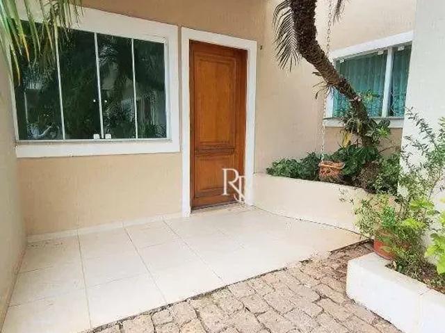 Casa / Sobrado para Locação em Atibaia/SP Jardim Maristela 2 Quartos