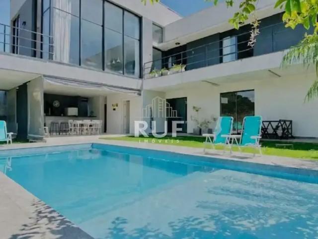 Casa / Sobrado para Locação em Atibaia/SP Jardim Maristela 4 Quartos