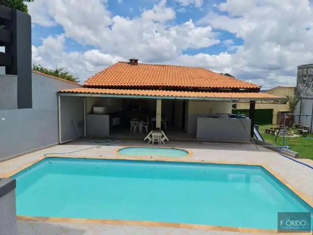 Casa / Sobrado para Locação em Atibaia/SP Jardim Paulista 4 Quartos