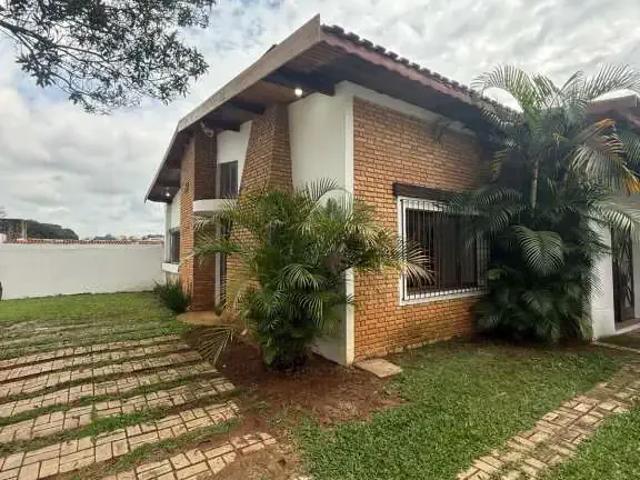 Casa / Sobrado para Locação em Atibaia/SP Jardim Paulista 3 Quartos