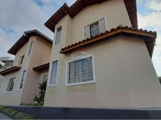 Casa / Sobrado para Locação em Atibaia/SP Jardim Paulista 3 Quartos