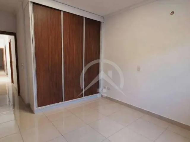 Casa / Sobrado para Locação em Atibaia/SP Jardim Paulista 3 Quartos
