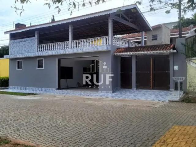 Casa / Sobrado para Locação em Atibaia/SP Jardim Shangri Lá 3 Quartos
