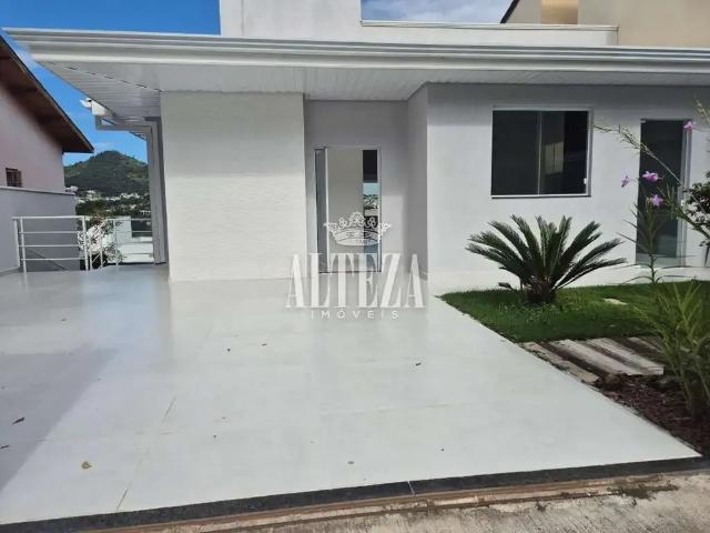 Casa / Sobrado para Locação em Atibaia/SP Parque Arco Iris 4 Quartos