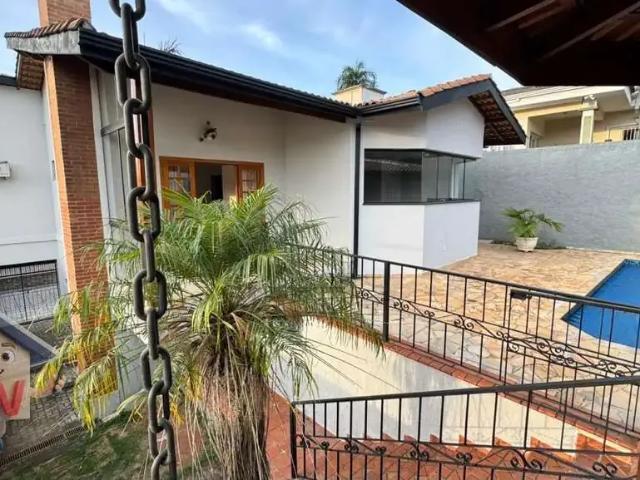 Casa / Sobrado para Locação em Atibaia/SP Jardim Paulista 3 Quartos