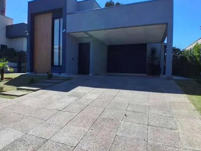 Casa / Sobrado para Locação em Atibaia/SP Tanque 4 Quartos