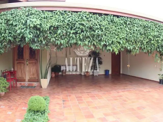 Casa / Sobrado para Locação em Atibaia/SP Vila Petrópolis 3 Quartos