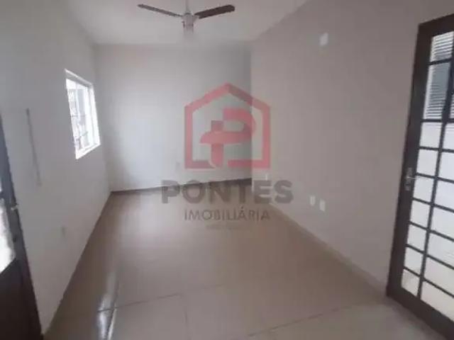 Casa / Sobrado para Locação em Botucatu/SP Vila Pinheiro Machado 2 Quartos