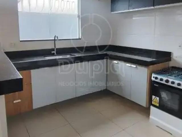 Casa / Sobrado para Locação em Botucatu/SP Jardim Botucatu Rubião Júnior 2 Quartos