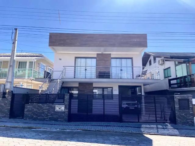 Casa / Sobrado para Locação em Bombinhas/SC Canto Grande 3 Quartos