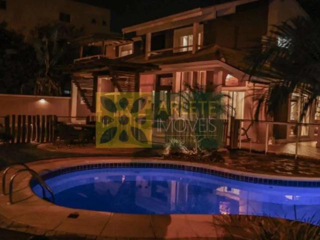 Casa / Sobrado para Locação em Bombinhas/SC Canto Grande 5 Quartos
