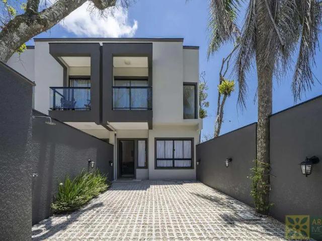 Casa / Sobrado para Locação em Bombinhas/SC José Amândio 2 Quartos