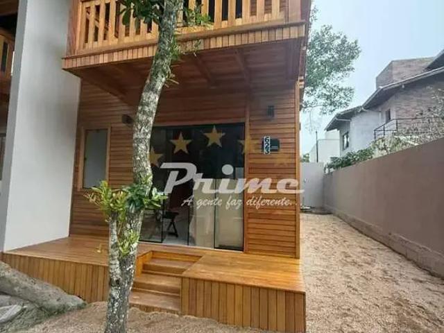 Casa / Sobrado para Locação em Bombinhas/SC Mariscal 2 Quartos