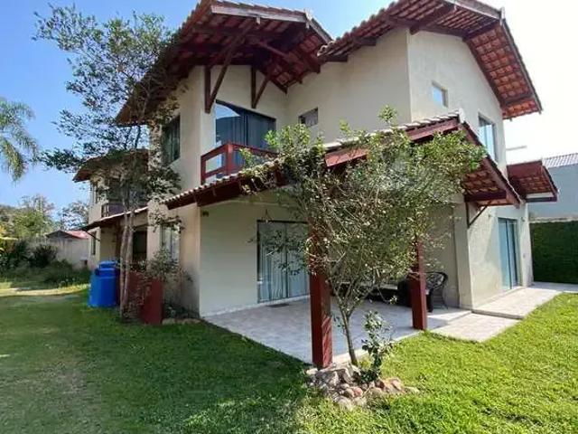 Casa / Sobrado para Locação em Bombinhas/SC Mariscal 2 Quartos