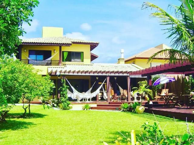 Casa / Sobrado para Locação em Bombinhas/SC Mariscal 6 Quartos