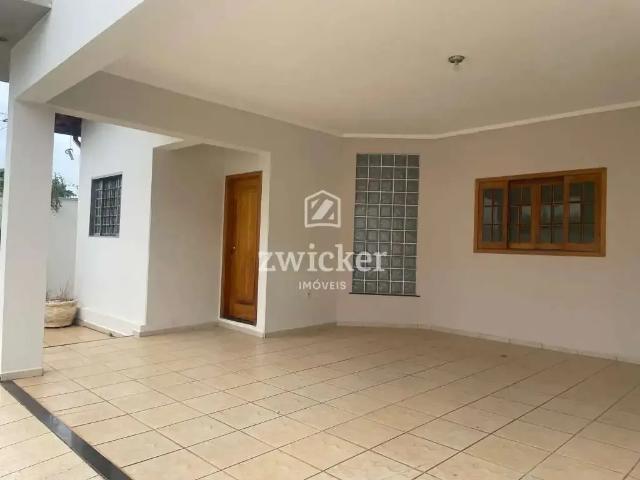 Casa / Sobrado para Locação em Bauru/SP Vila Engler 3 Quartos