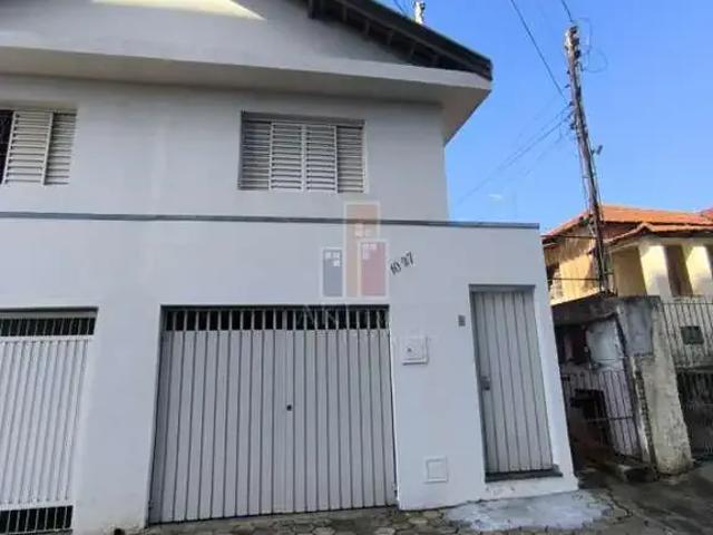 Casa / Sobrado para Locação em Bauru/SP Centro 2 Quartos