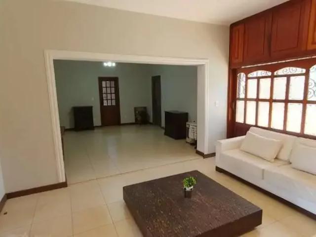Casa / Sobrado para Locação em Bauru/SP Jardim Estoril II 4 Quartos