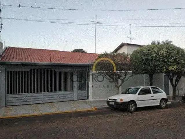 Casa / Sobrado para Locação em Bauru/SP Jardim Paulista 3 Quartos