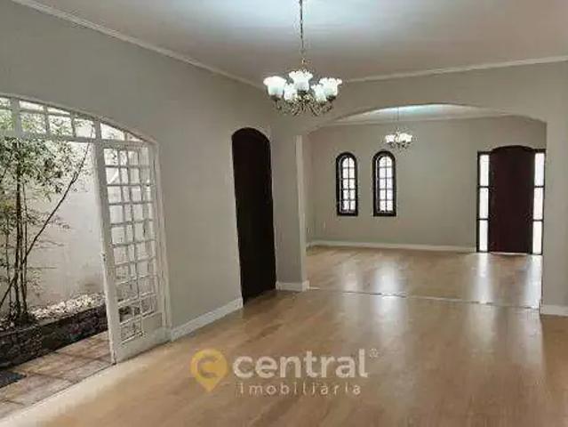 Casa / Sobrado para Locação em Bauru/SP Parque Jardim Europa 3 Quartos