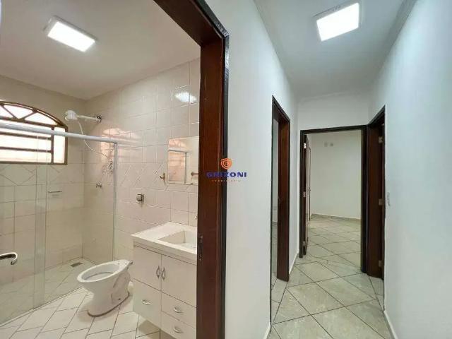 Casa / Sobrado para Locação em Bauru/SP Residencial Jardim Jussara 3 Quartos