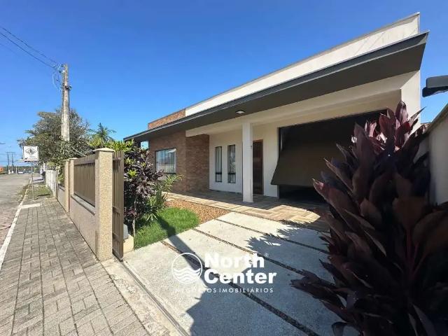 Casa / Sobrado para Locação em Balneário Barra do Sul/SC Costeira 3 Quartos