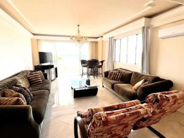 Casa / Sobrado para Locação em Balneário Camboriú/SC Centro 2 Quartos
