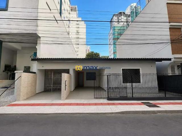 Casa / Sobrado para Locação em Balneário Camboriú/SC Pioneiros 2 Quartos