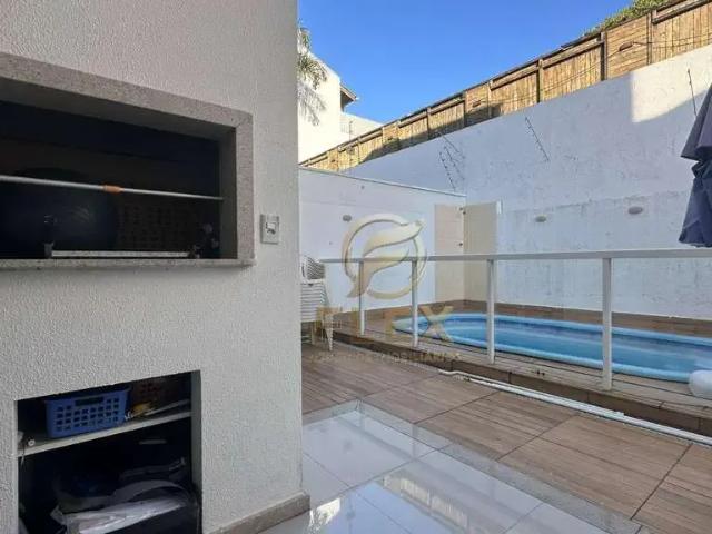 Casa / Sobrado para Locação em Balneário Camboriú/SC Praia dos Amores 3 Quartos
