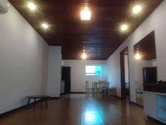 Casa / Sobrado para Locação em Balneário Camboriú/SC Vila Real 2 Quartos
