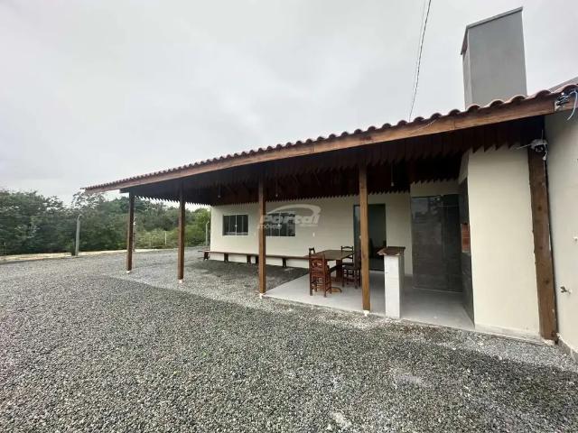 Casa / Sobrado para Locação em Balneário Piçarras/SC Centro 3 Quartos