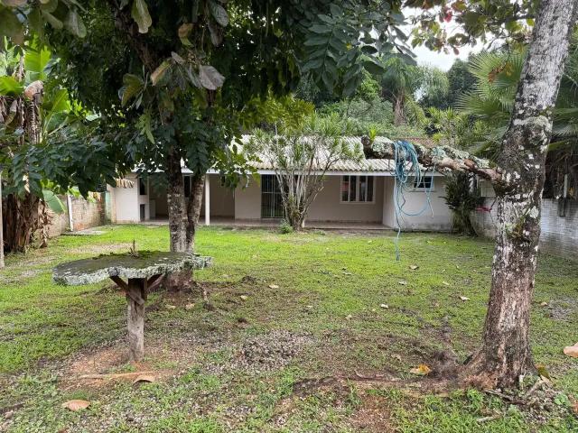 Casa / Sobrado para Locação em Balneário Piçarras/SC Centro
