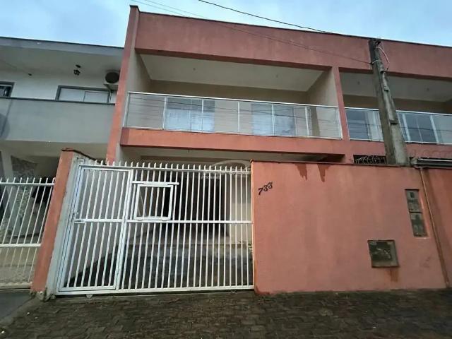 Casa / Sobrado para Locação em Balneário Piçarras/SC Itacolomi 2 Quartos