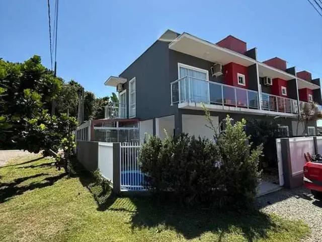 Casa / Sobrado para Locação em Balneário Piçarras/SC Itacolomi 2 Quartos