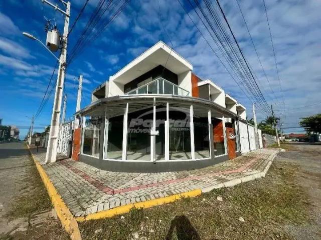 Casa / Sobrado para Locação em Balneário Piçarras/SC Itacolomi 2 Quartos