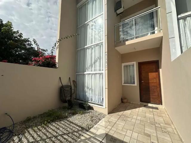 Casa / Sobrado para Locação em Balneário Piçarras/SC Itacolomi 2 Quartos