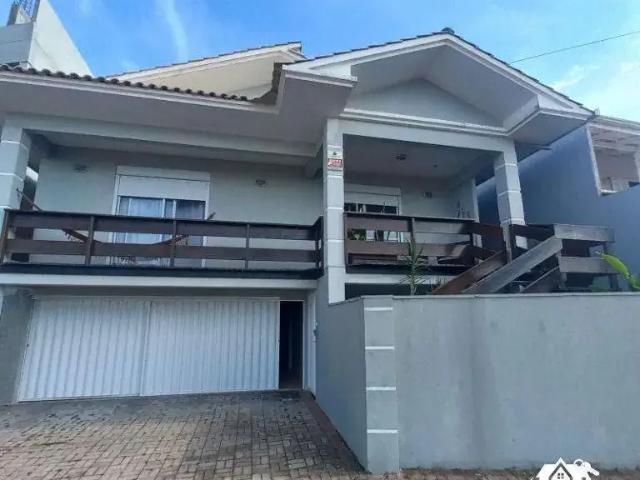 Casa / Sobrado para Locação em Barra Velha/SC Centro 4 Quartos