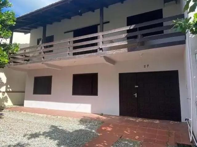 Casa / Sobrado para Locação em Barra Velha/SC Itajubá 4 Quartos