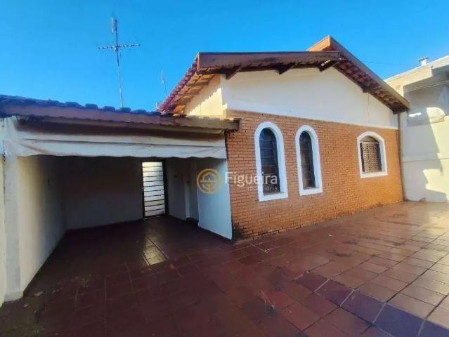 Casa / Sobrado para Locação em Barretos/SP Centro 3 Quartos