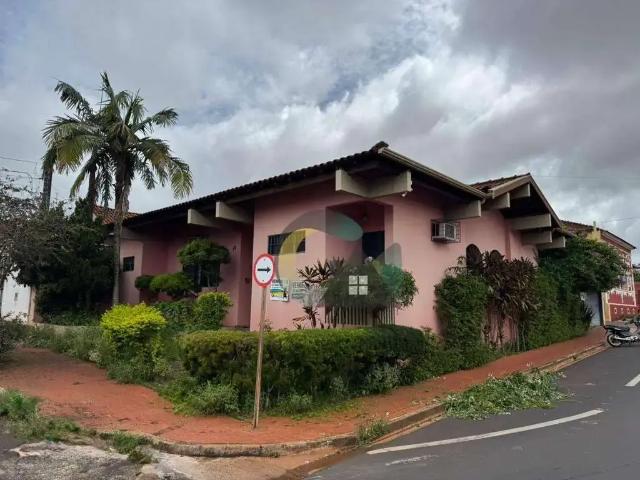 Casa / Sobrado para Locação em Barretos/SP Centro 5 Quartos