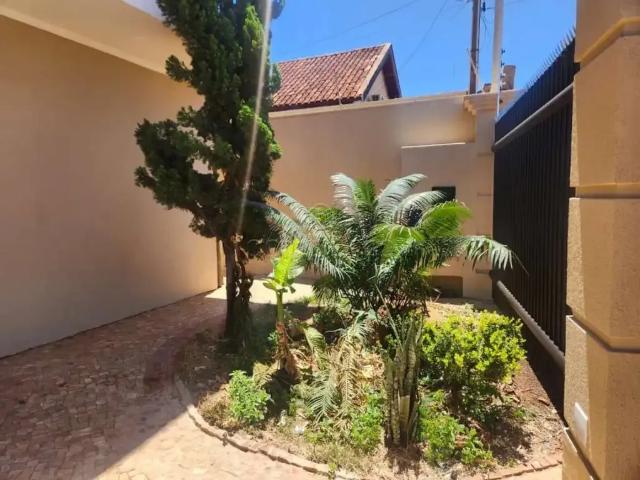 Casa / Sobrado para Locação em Barretos/SP Centro 5 Quartos