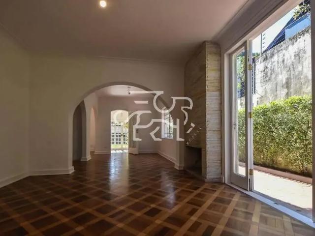 Casa / Sobrado para Locação em Barreiras/BA Jardins 3 Quartos