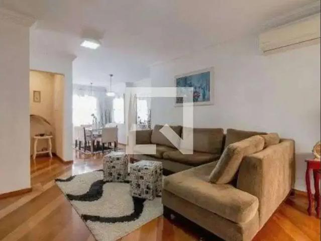 Casa / Sobrado para Locação em Barueri/SP Aldeia da Serra 3 Quartos