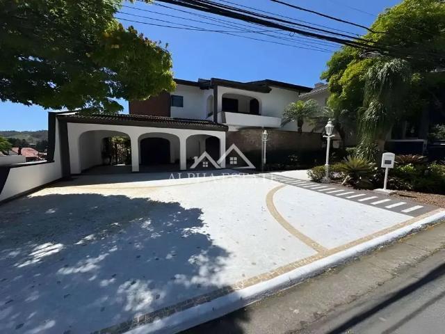 Casa / Sobrado para Locação em Barueri/SP Alphaville 6 Quartos