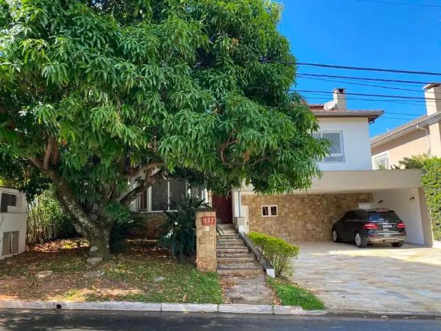 Casa / Sobrado para Locação em Barueri/SP Alphaville Residencial Dois 4 Quartos
